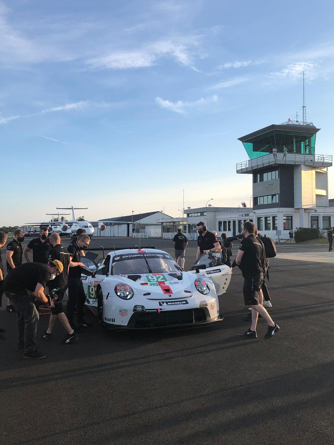 La Porsche 911 RSR #92 a roulé à l'aéroport - Endurance Info