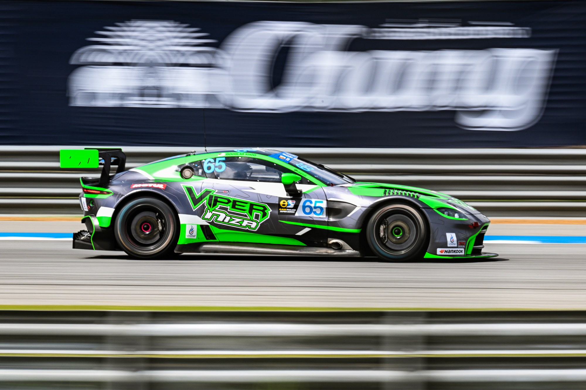 Viper Niza Racing en Aston Martin Vantage GT3 - Endurance Info