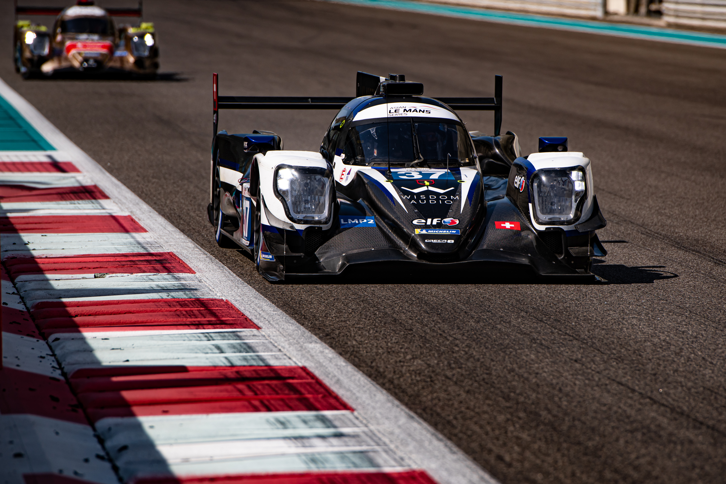 COOL Racing impérial à Abu Dhabi (course 1) ! - Endurance Info