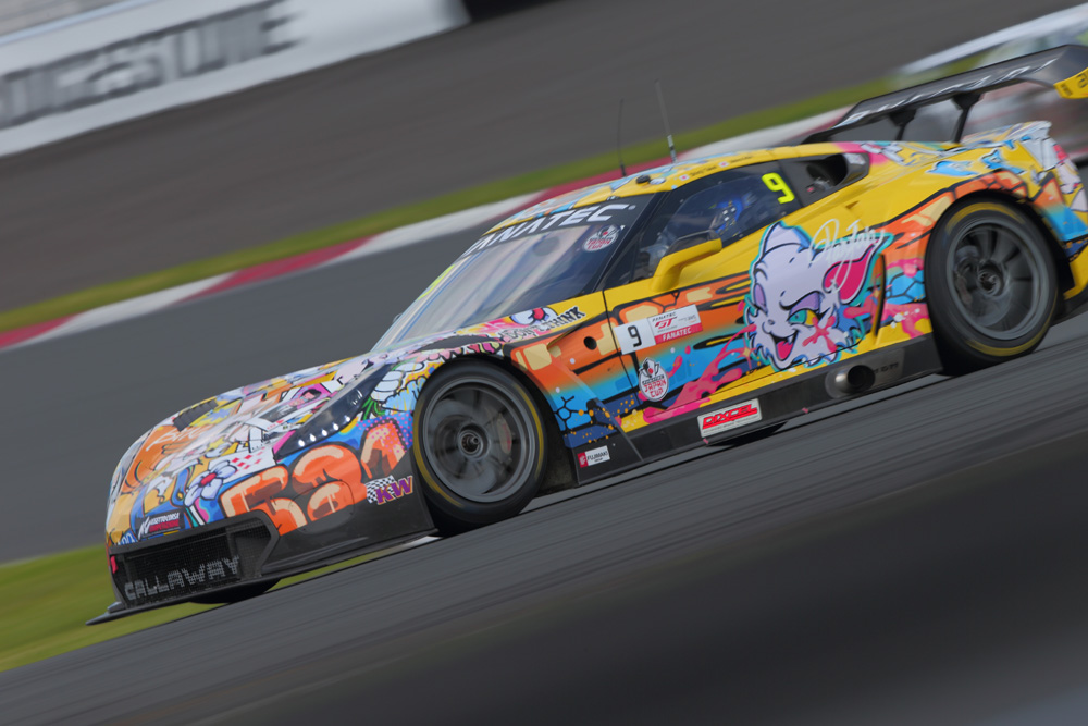 Victoire surprise de Shinji Takei et Akira Aiida sur la Corvette Bingo ...