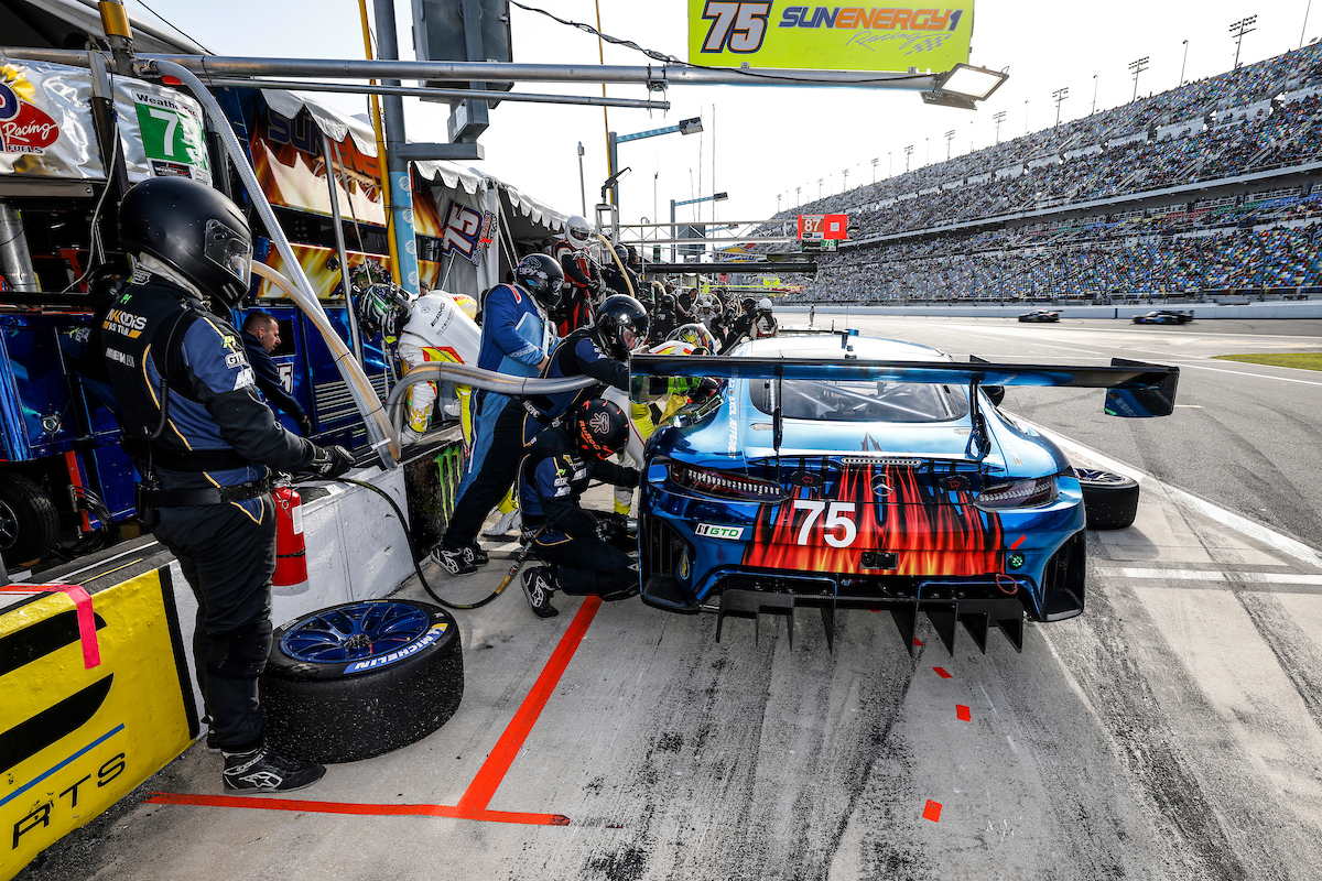 24H Daytona - SunEnergy1 avec Gounon, Engel et Stolz en GTD PRO ...