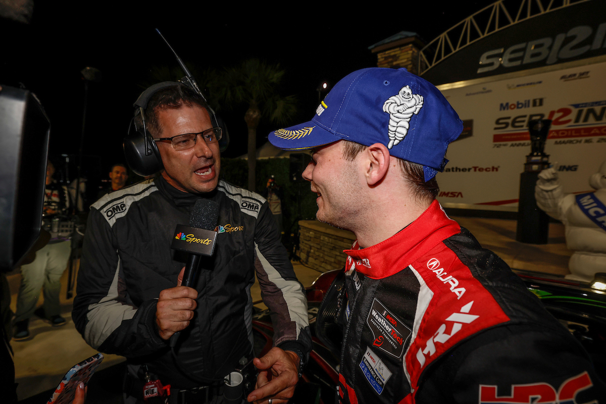 Louis Delétraz et l'histoire d'AirPods qui fait le tour du monde ...