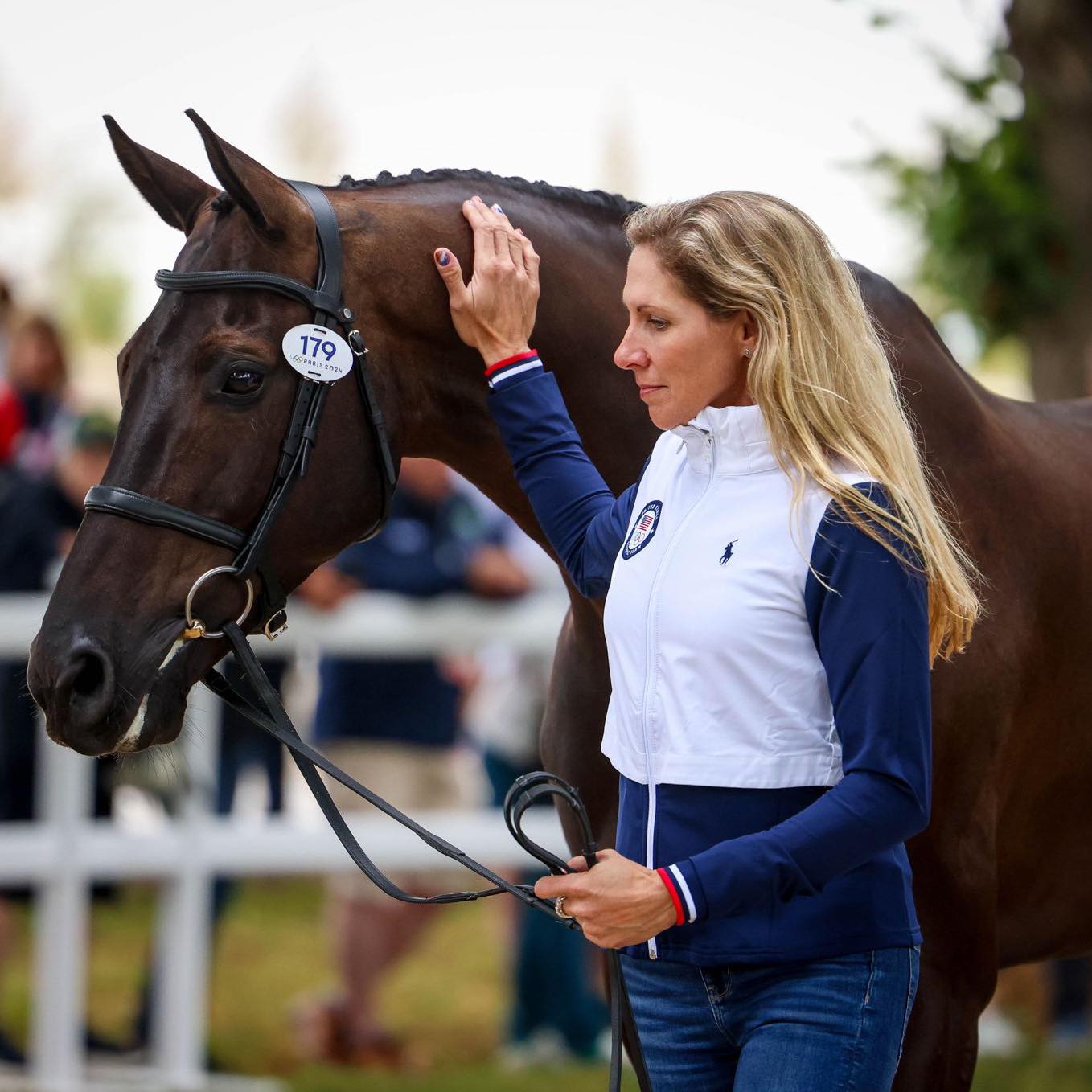 Liz Halliday, pilote au Mans et cavalière aux Jeux Olympiques Paris ...