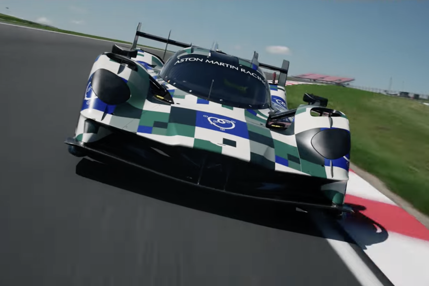 WEC / IMSA - L'Aston Martin Valkyrie LMH en essais à Road Atlanta ...