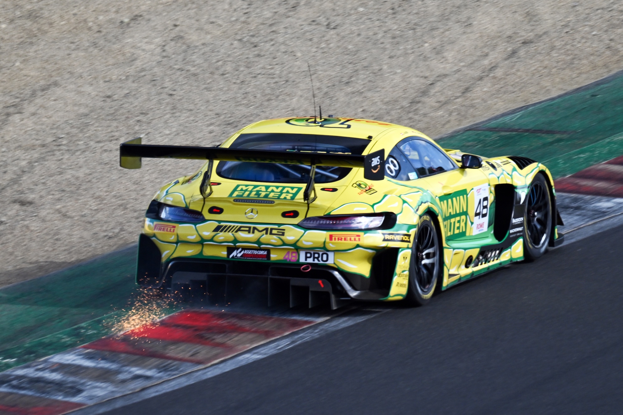 Lucas Auer et Maro Engel vainqueurs en course 2 à Brands Hatch ...