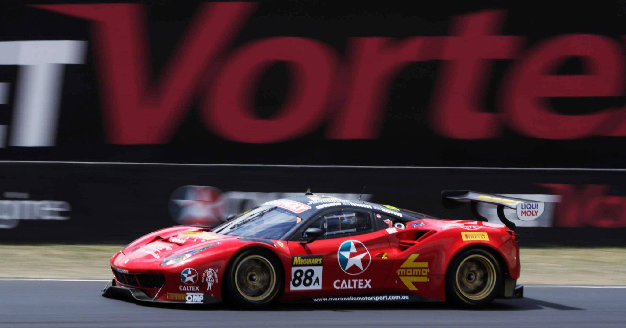 12H Bathurst : Toni Vilander (Ferrari/Maranello Motorsport) met tout le ...
