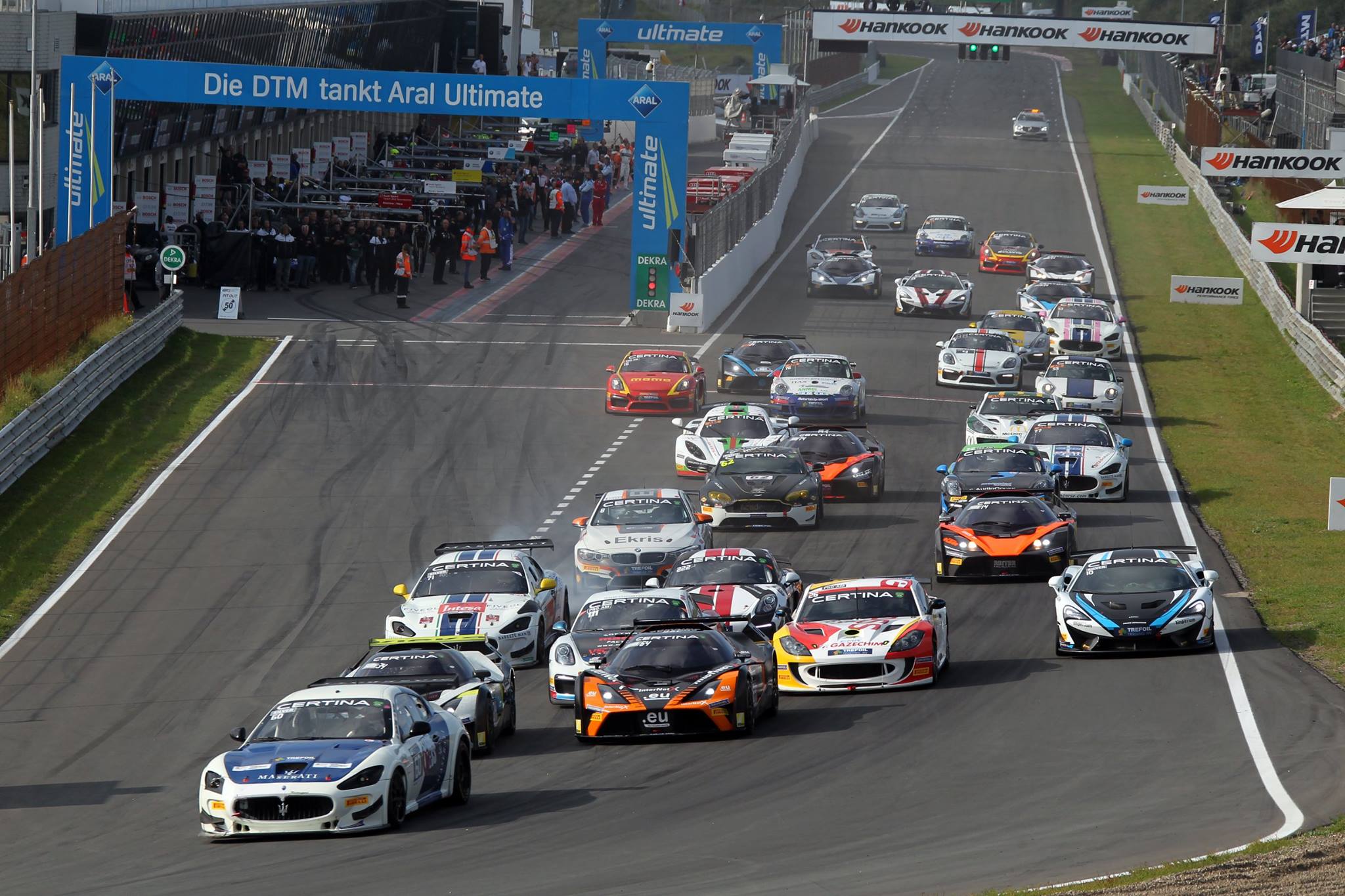 La course 1 de la GT4 European Series au Nürburgring en live streaming ...