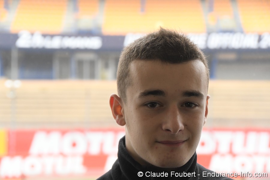 Antoine Robert, un très jeune pilote 'historique' en quête de modernité ...