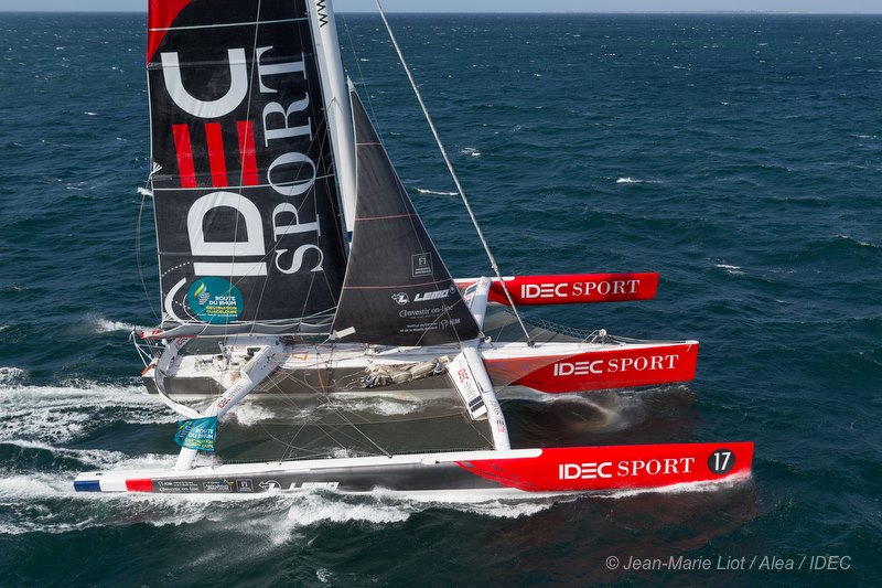 Aller-retour express dans l'Atlantique pour le maxi-trimaran IDEC Sport ...