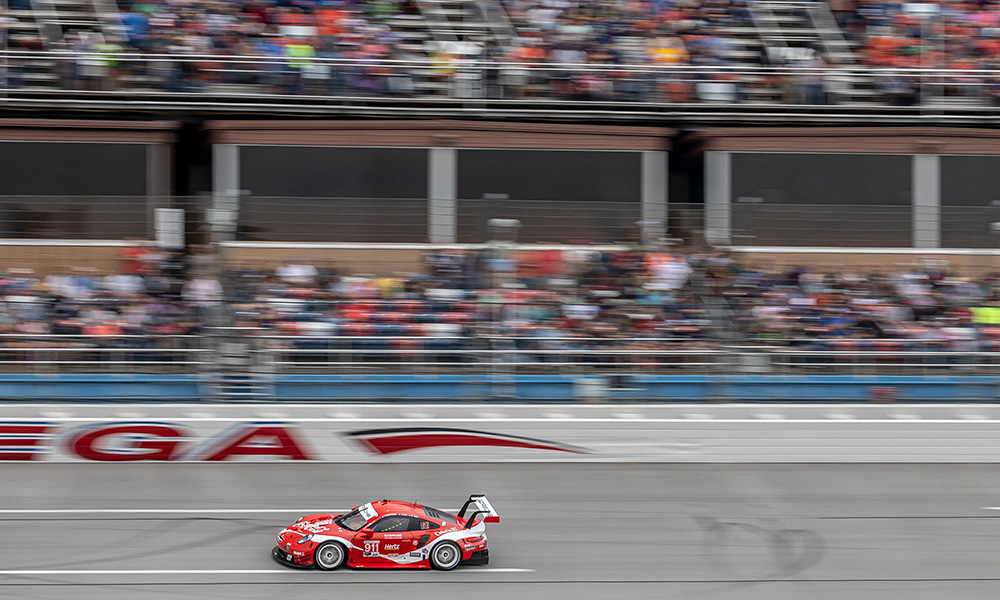 La Porsche 911 RSR 'Coca-Cola' en NASCAR - Endurance Info