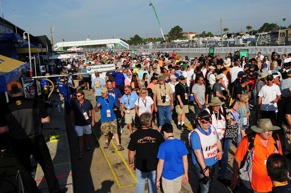 Vidéo : l'IMSA rend hommage à ses fans ! - Endurance Info