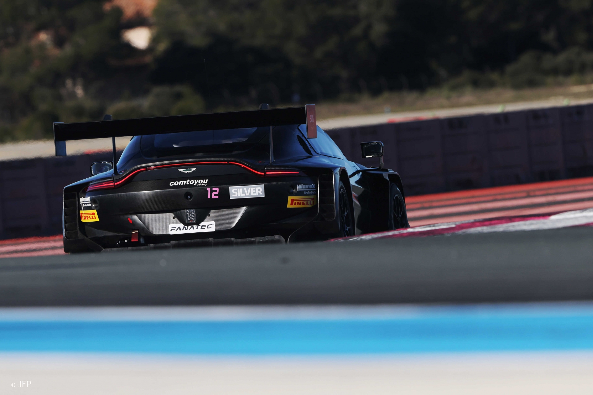 Quatre Aston Martin dans trois classes pour Comtoyou Racing - Endurance ...